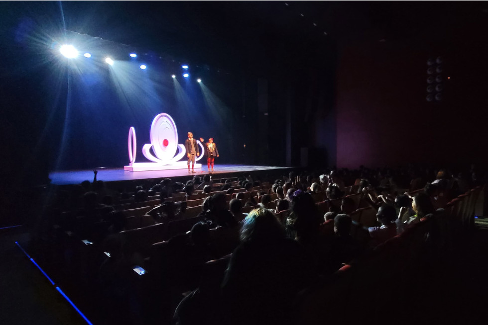 El Cabildo reúne a mil estudiantes de Primaria para ver la obra 'Do Re ...