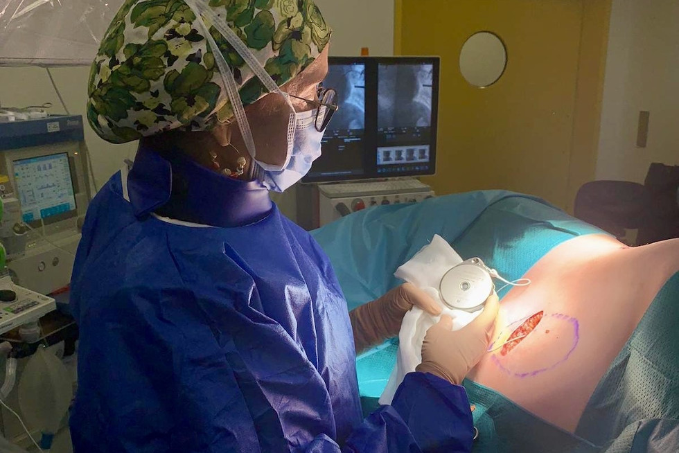 El Hospital Molina Orosa incorpora una bomba de infusión intratecal ...