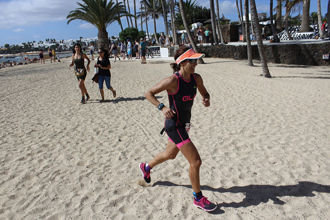 Bella Bayliss, ganadora de la segunda edición del TriRosas Triatlón ...
